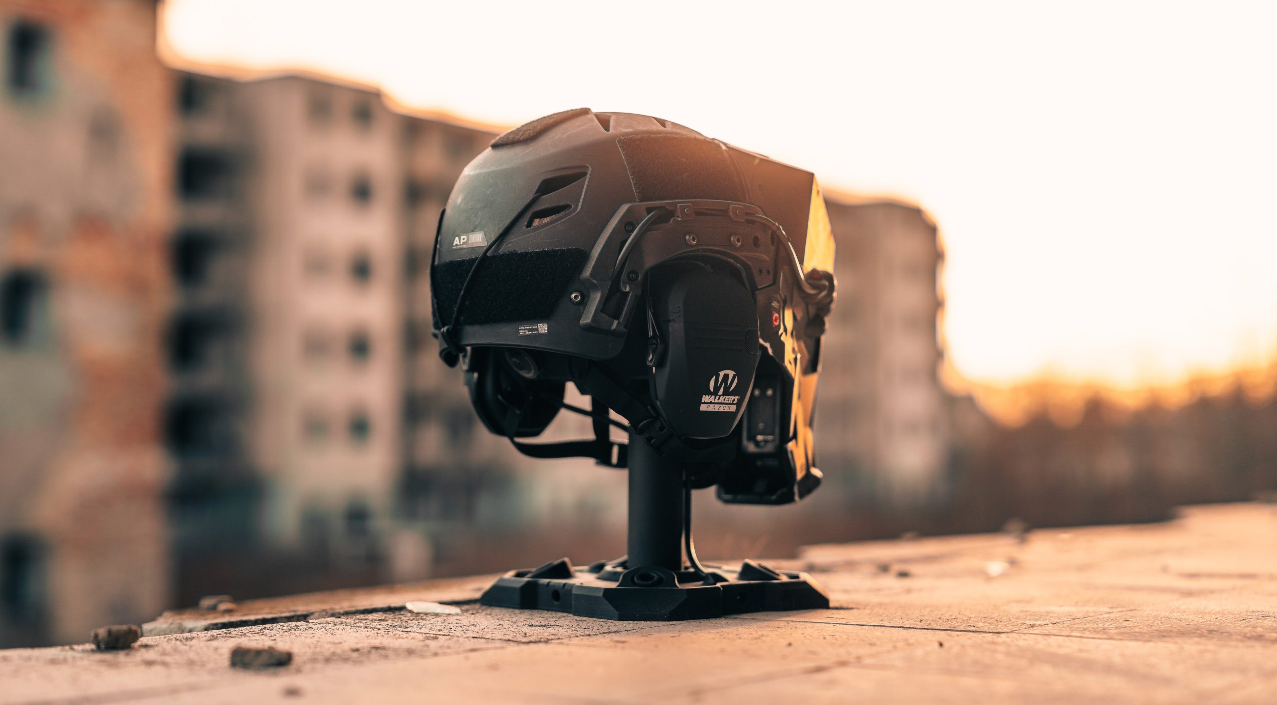 Display Stand for the Apex Predator Helmet – Dantes Workshop